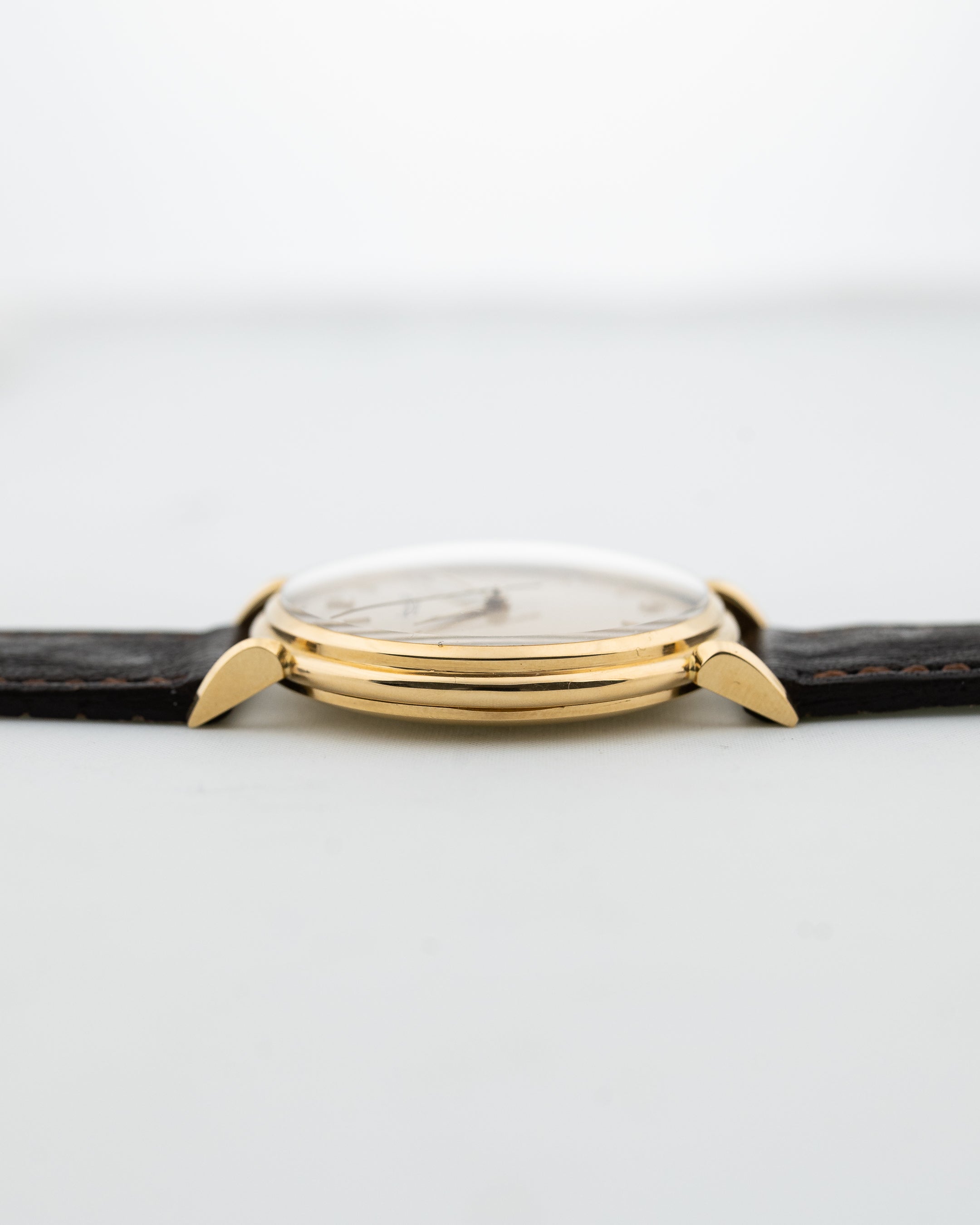 Iwc 18k Tear Drop 1948 – Goldammer Vintage Watches
