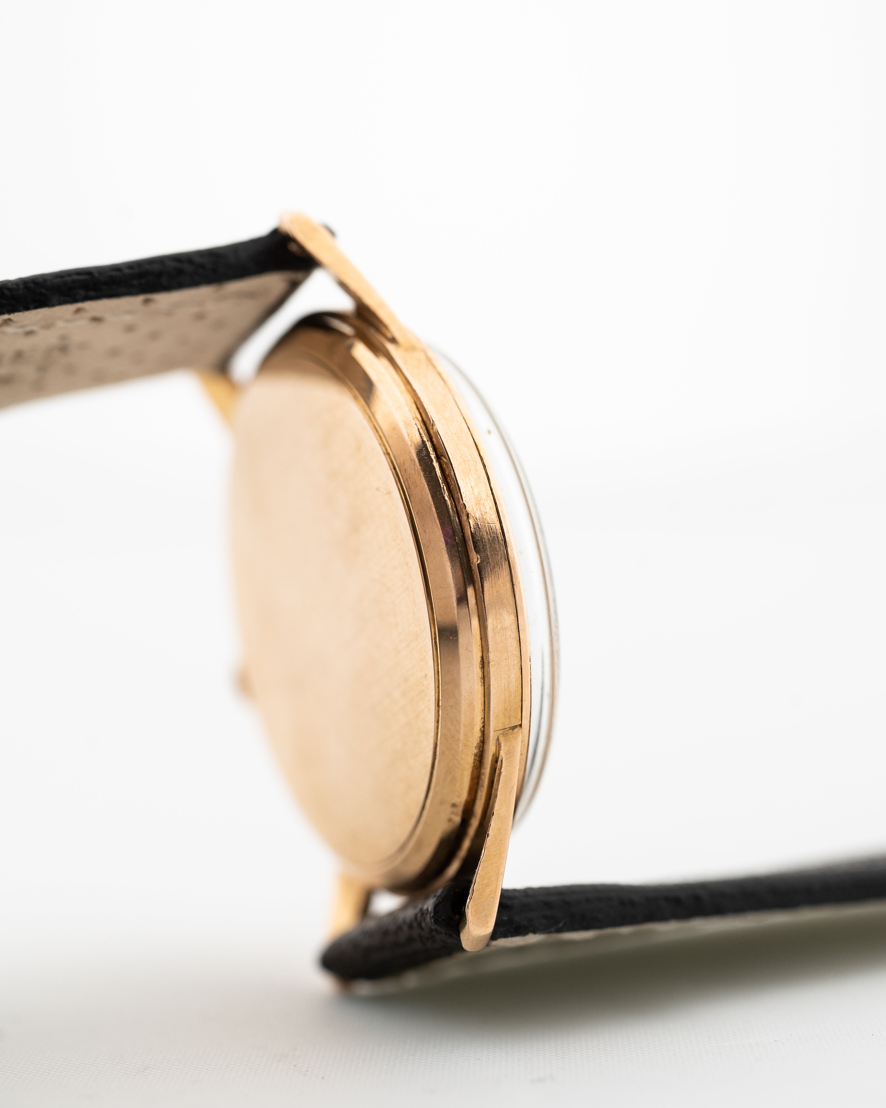 Zenith Dress Black 18k Date 1961 – Goldammer Vintage Watches