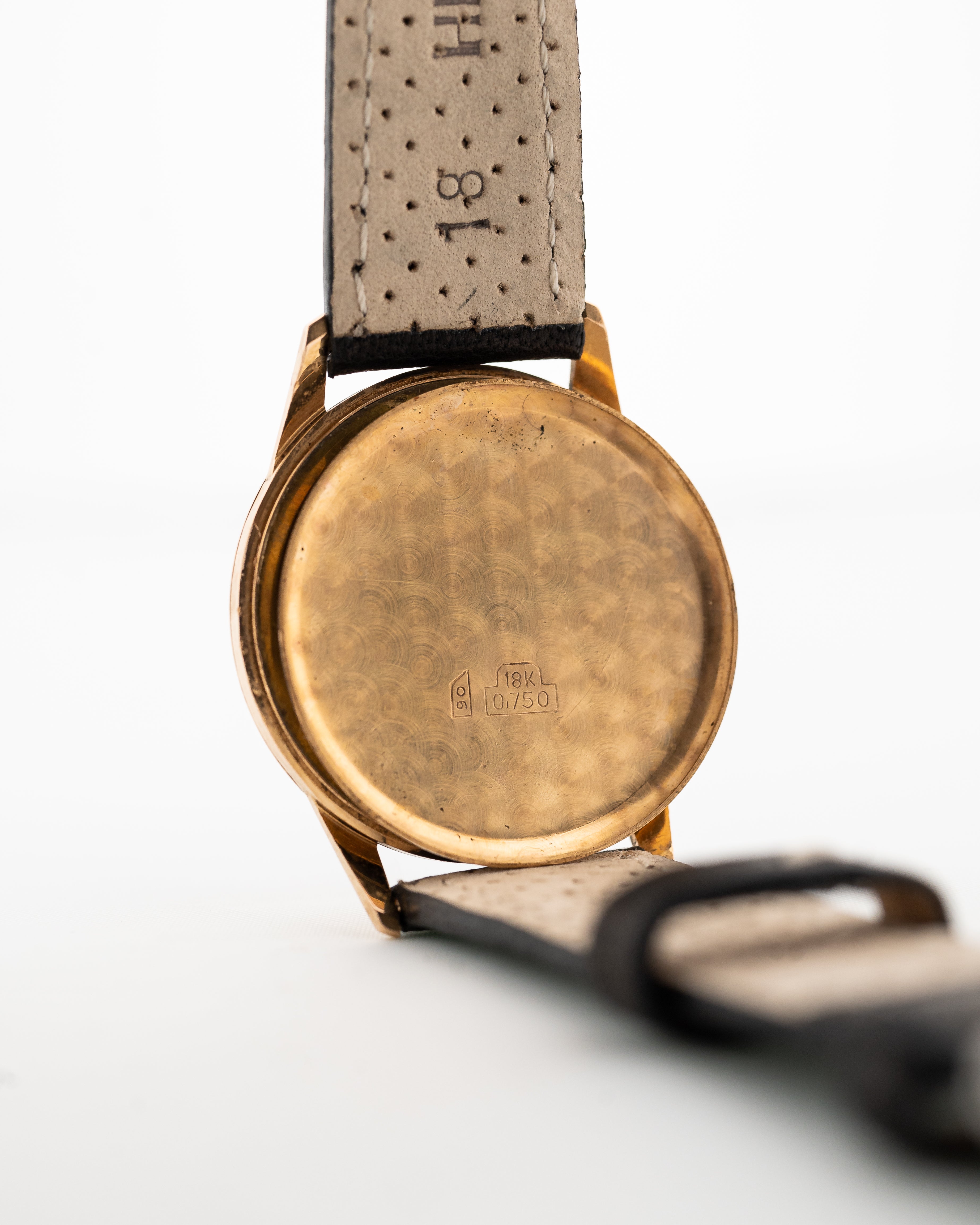 Zenith Dress Black 18k Date 1961 – Goldammer Vintage Watches