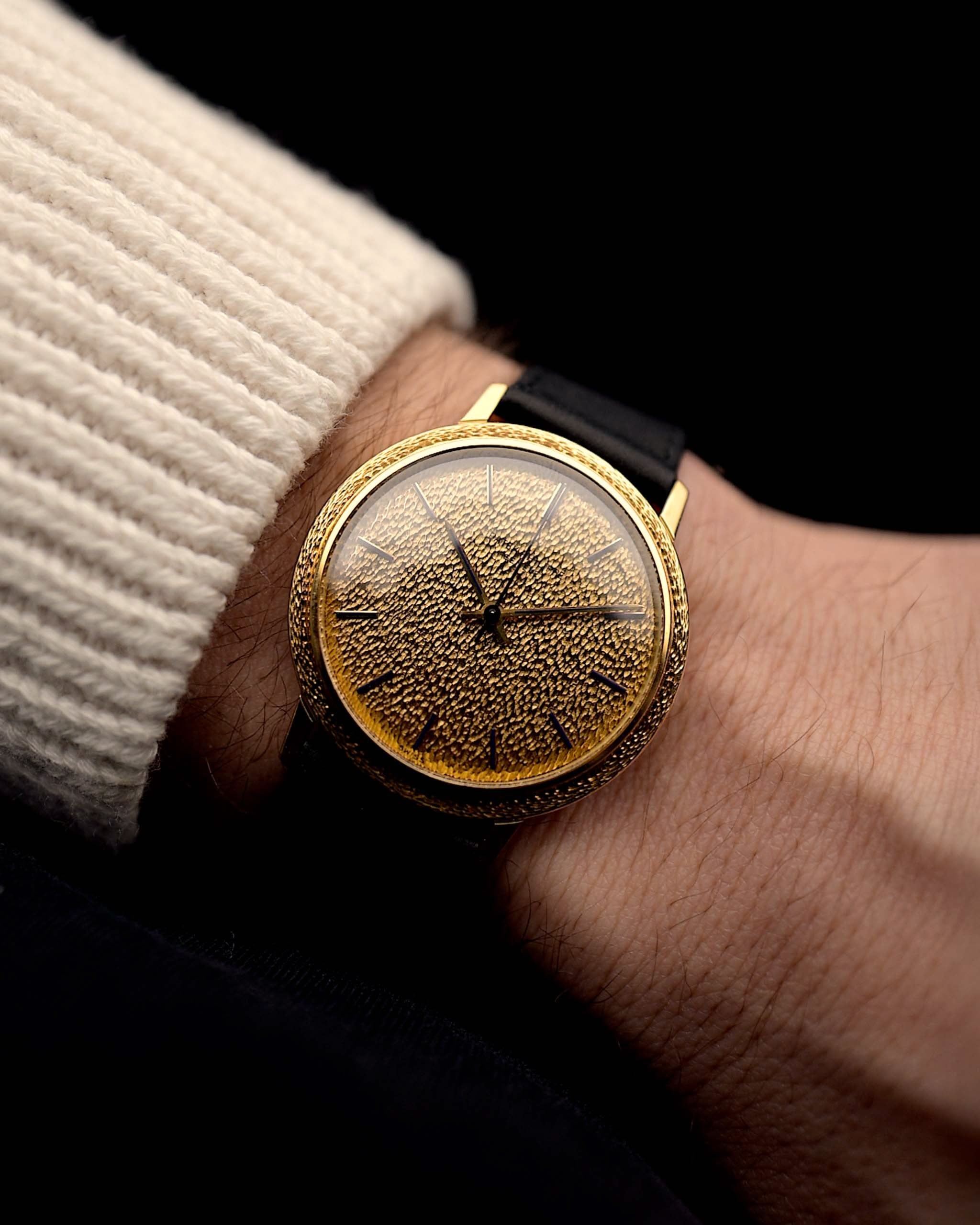 Patek Philippe Calatrava 3569 Hammered 36mm 1970 - GOLDAMMER